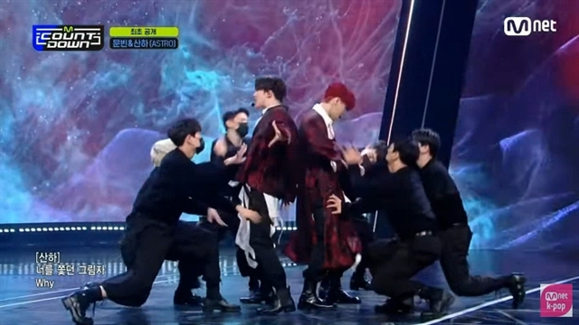 میکس اجرای آهنگ WHO از مونبین و سانها عضو گروه آسترو -با کیفیت۷۲۰ (문빈 ...